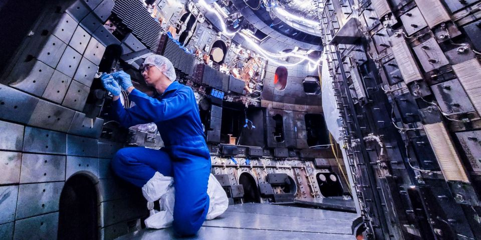 WHAM: Realta gets first plasma with 17 Tesla magnets in mirror fusion ...