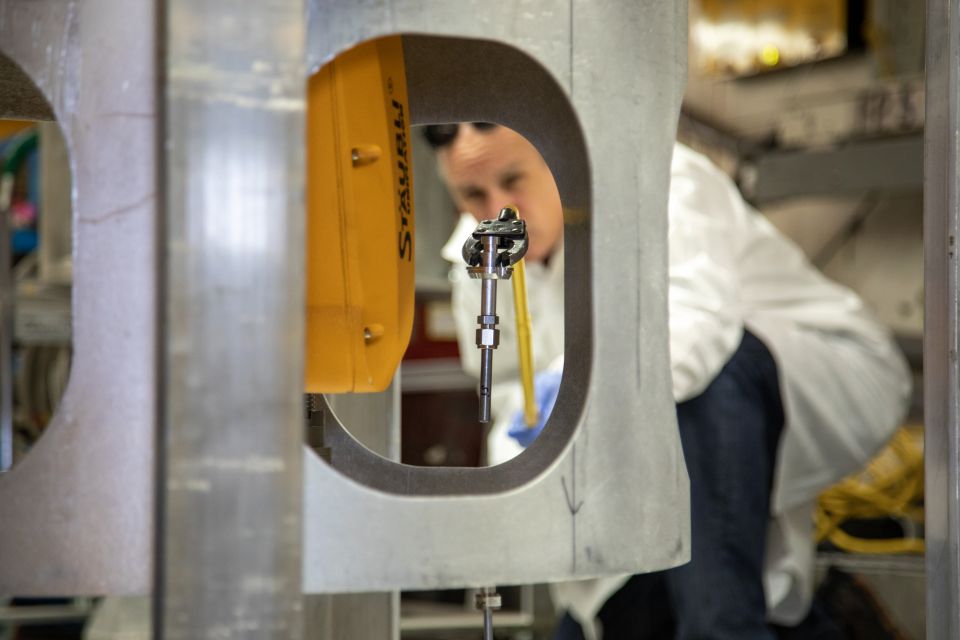 Neutron Vision at Los Alamos: Exploring the Frontiers of Nuclear ...