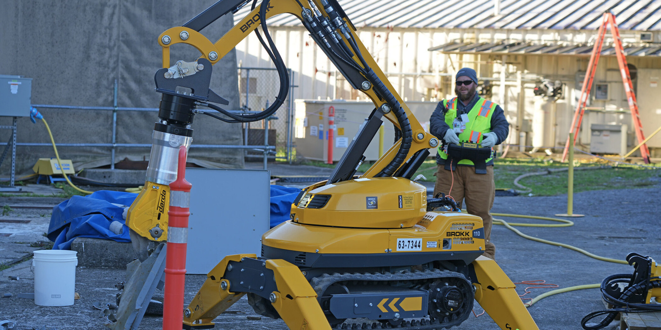 DOE saves $1.7M transferring robotics from Portsmouth to Oak Ridge ...